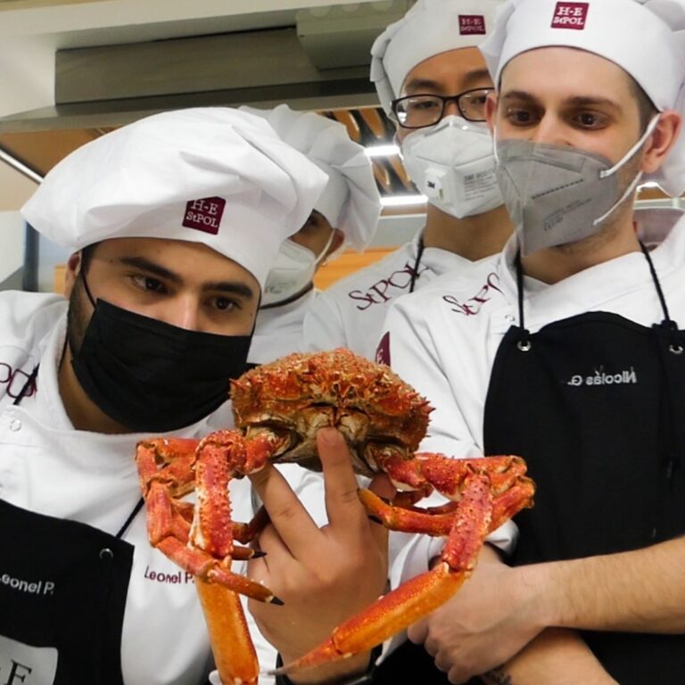 EUHT St POL España - KIOSK Estudios en el Exterior